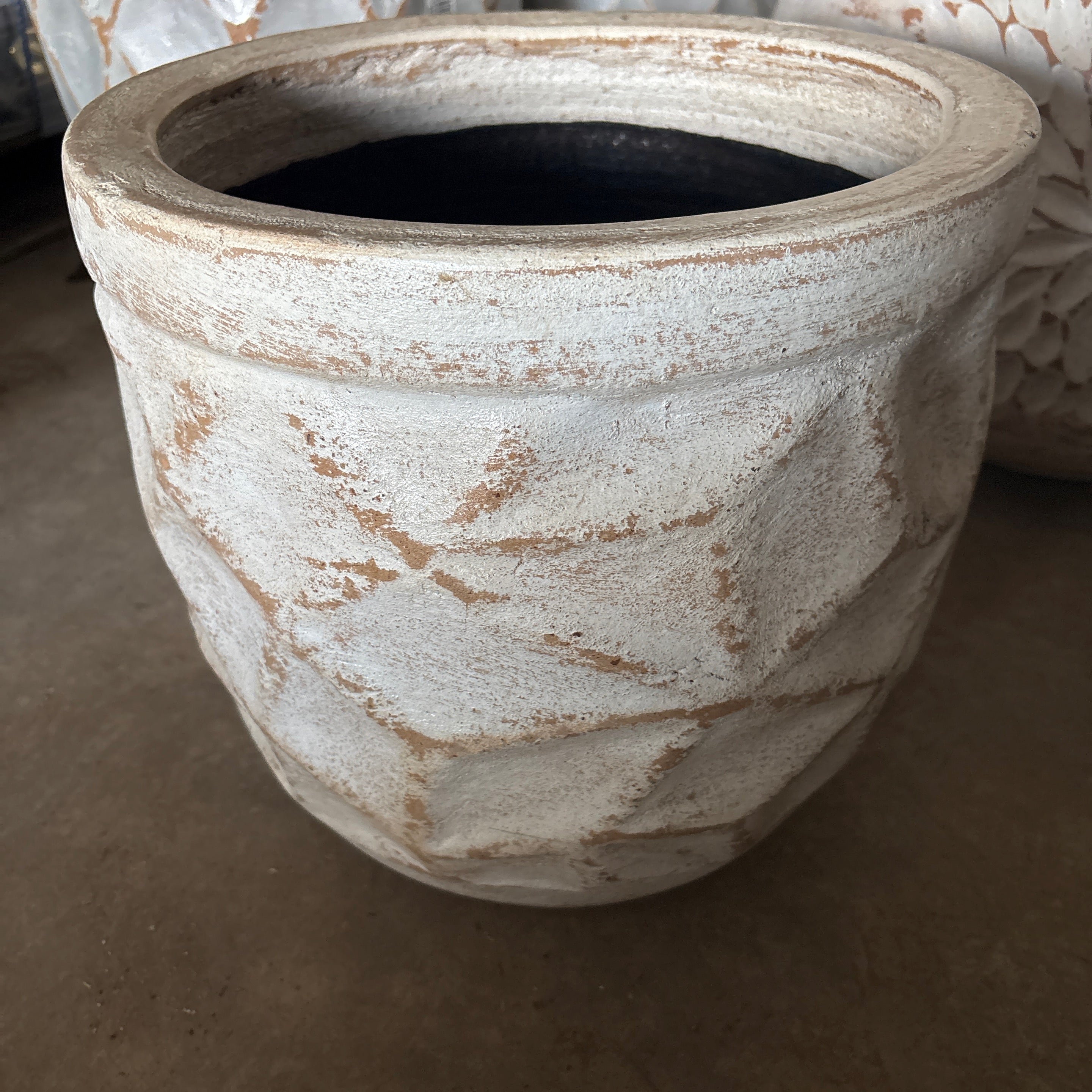 Rhombus Style Clay Planter | Hopkins Nursery